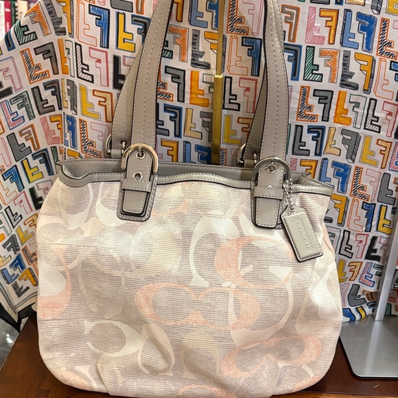 Coach | Bags | Coach Gray And Cream Shoulder Bag Callouts See Bottom Of ...